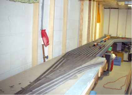 Jeff Mutter's Erie Lackawanna Model Railroad Prpgress by August 2002